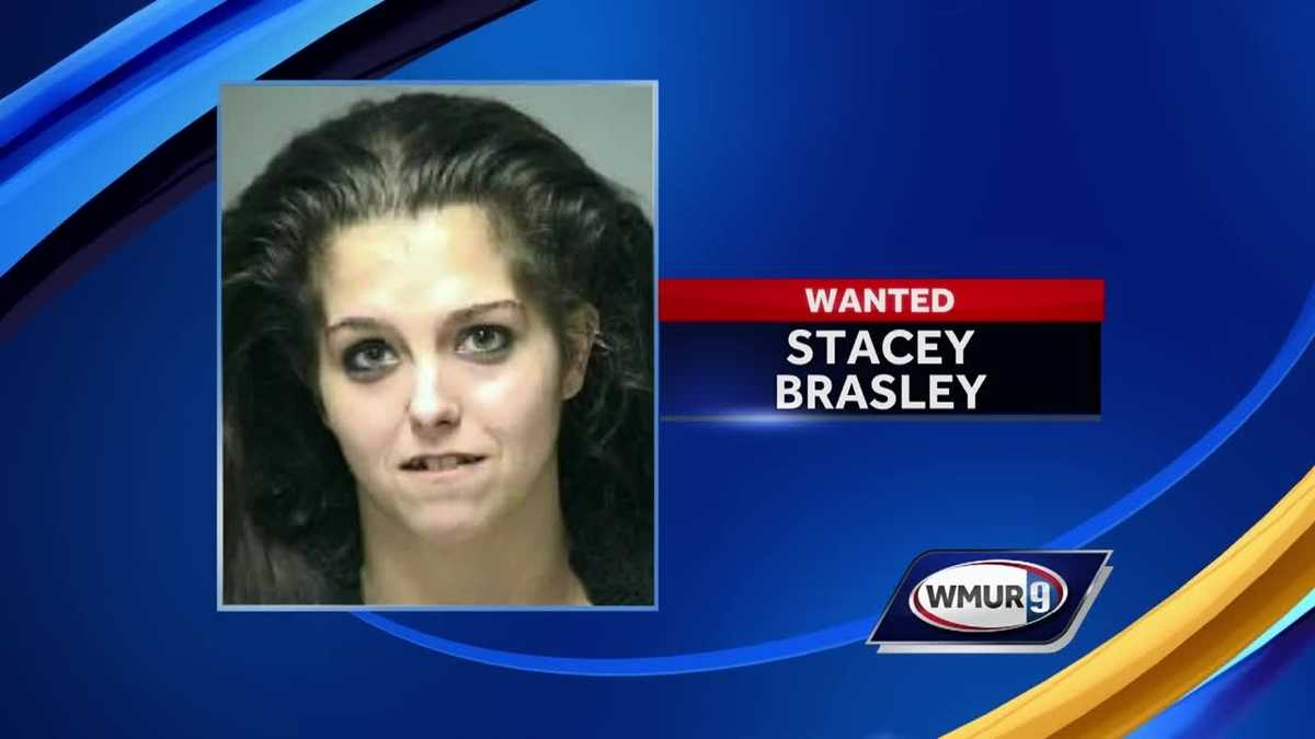 Police seek woman in connection to bank robbery