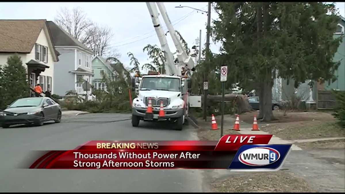 Strong winds knock out power