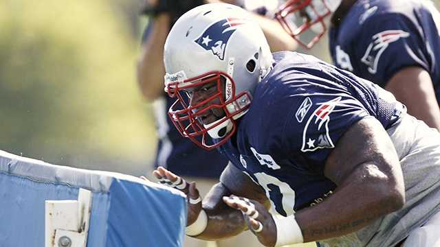 Former Patriot Ron Brace dies