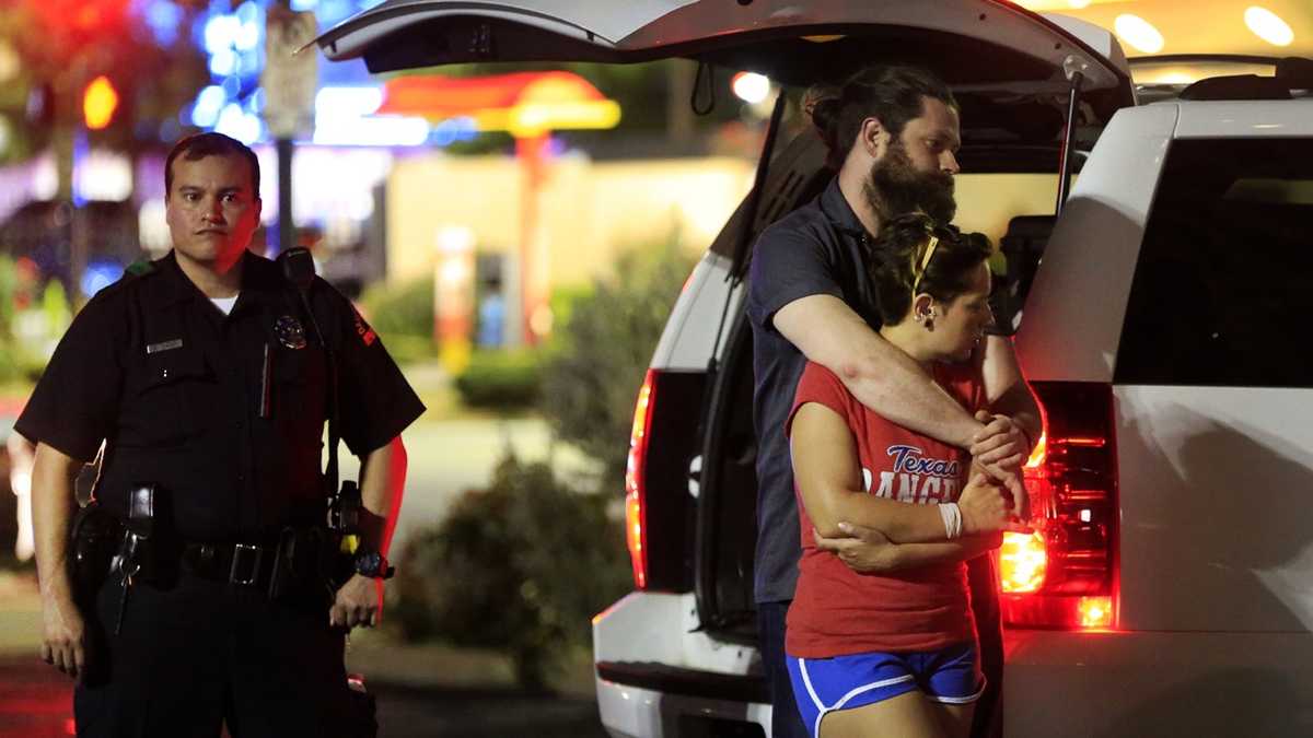 Dallas sniper attack: 5 officers shot dead