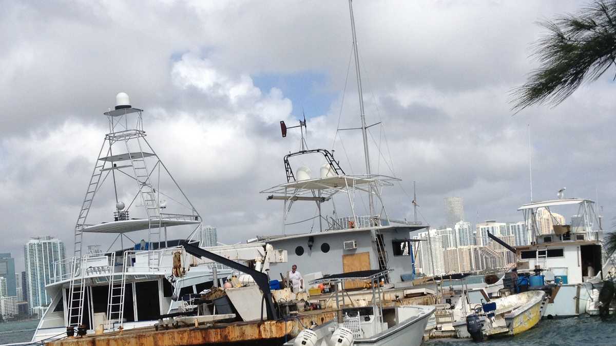 Officials: Barge that sank in Fort Pierce Inlet was in poor condition