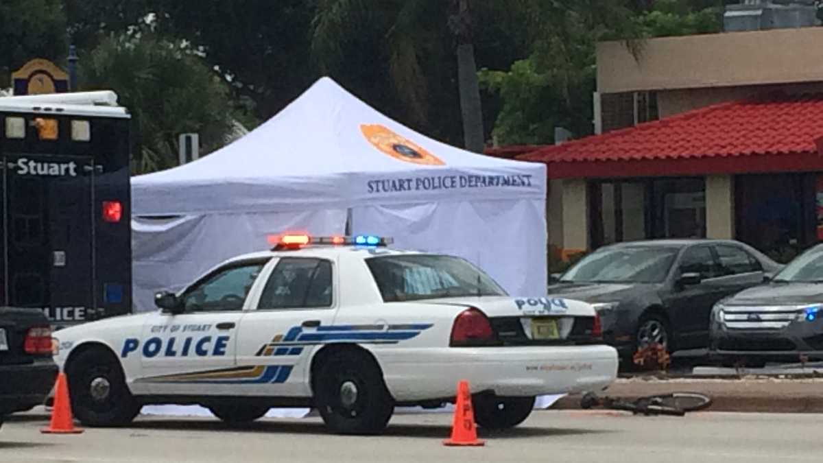 Bicyclist struck and killed by 18-wheeler Bicyclist struck and killed by 18-wheeler