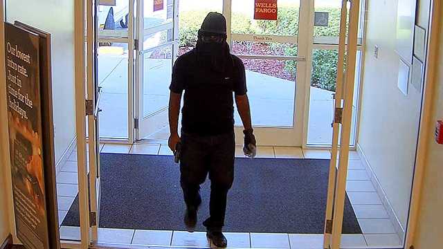 FBI releases photos of bank robbery at Wells Fargo