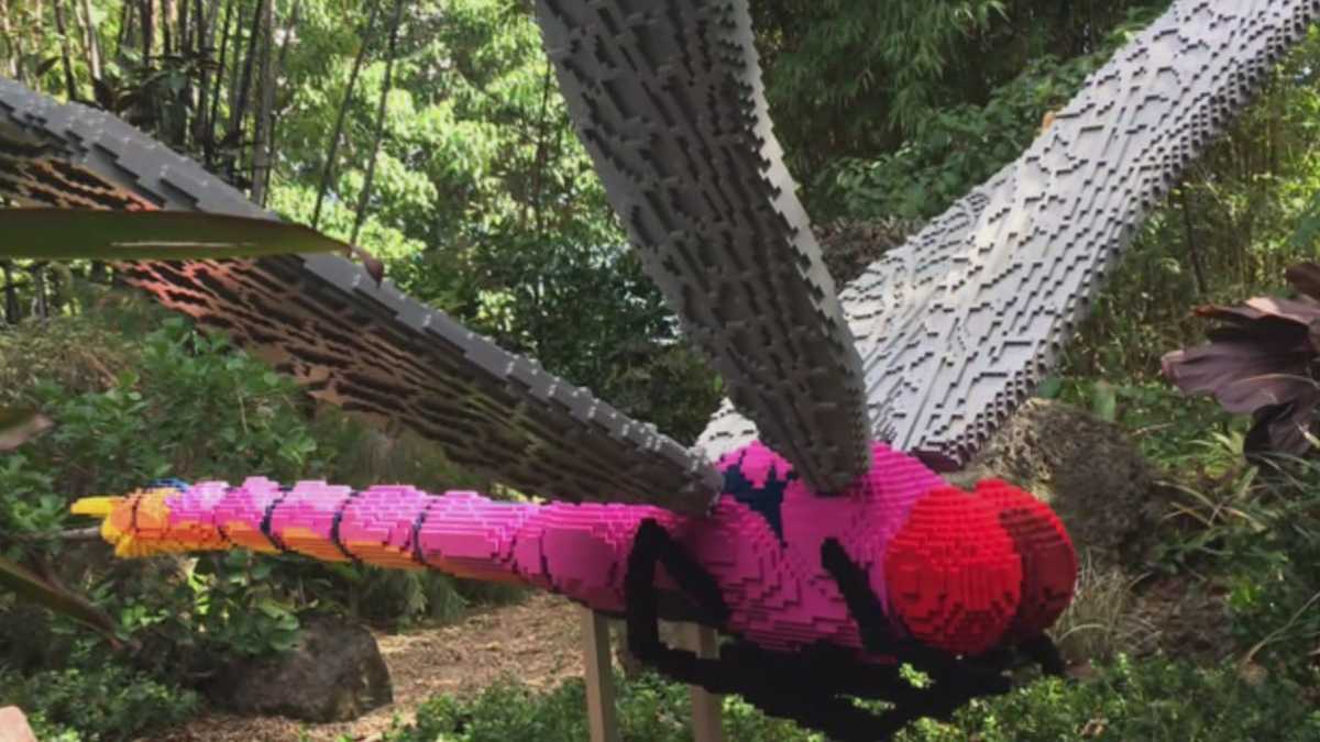 Giant Lego sculptures take over botanical garden