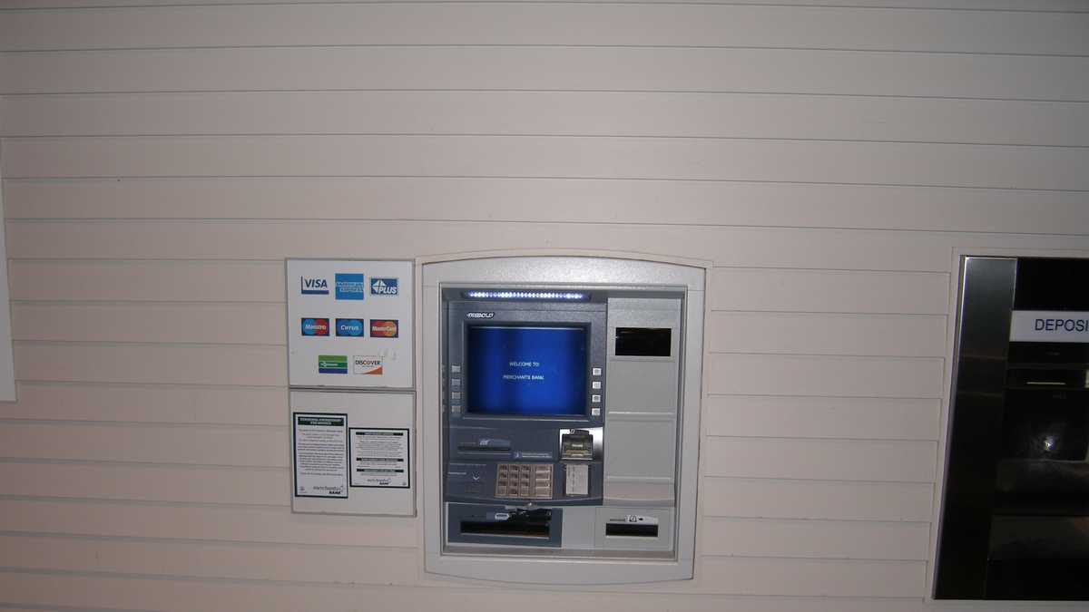 Images: Man shoots Vermont bank's ATM, night deposit box