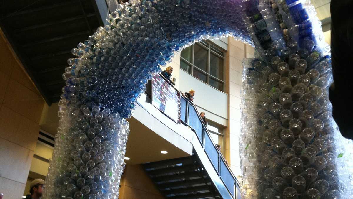 PHOTOS: Monument To Waste