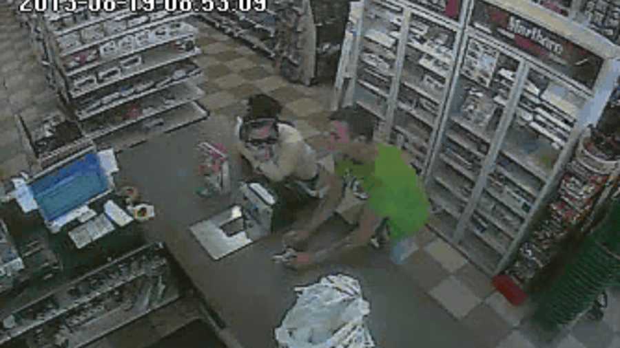 Alleged thieves turn selves in to police