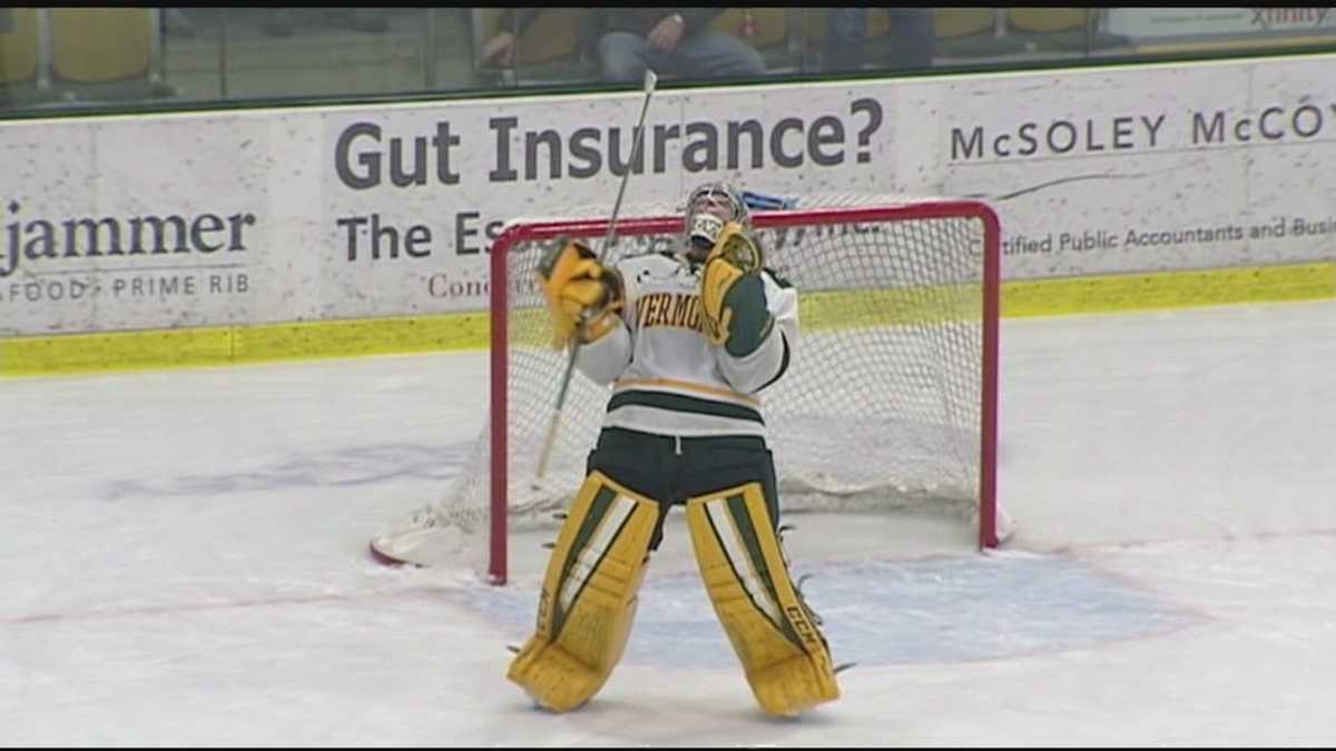 Munson comes up big for UVM
