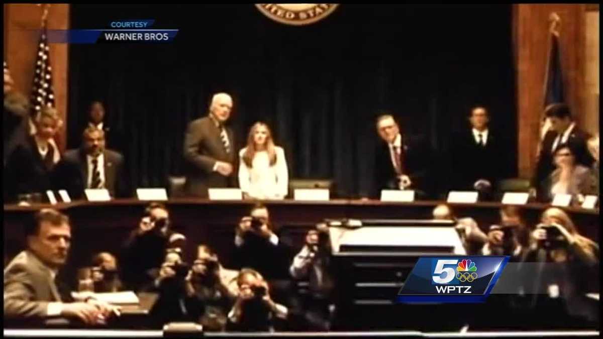 Senate's biggest Batman fan gets cameo in 'Batman v Superman'