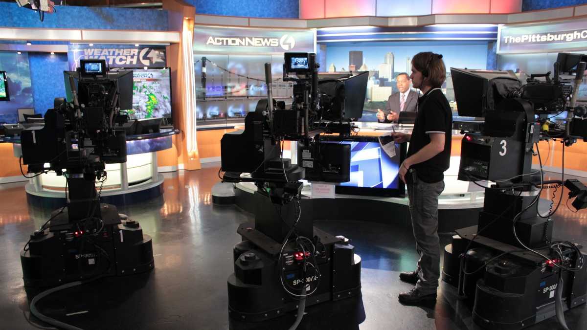 Behind-the-scenes: Inside WTAE Newsroom