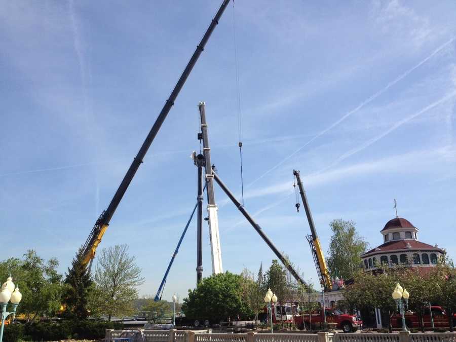 Kennywood's New Black Widow Going Up