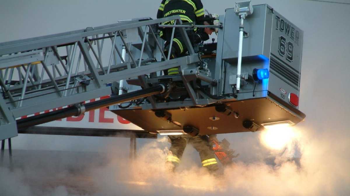 In Photos: Fire At Sarris Candies Factory