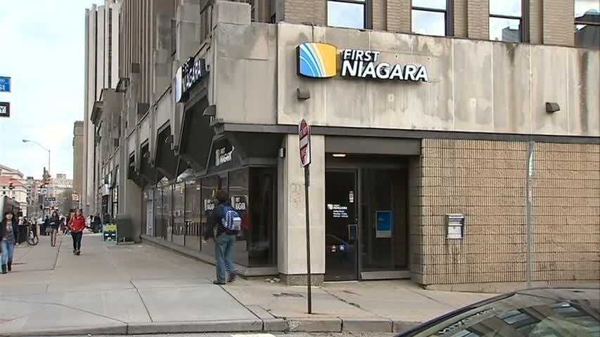 Oakland Bank Robber's Instruction: 'Don't Freak Out'