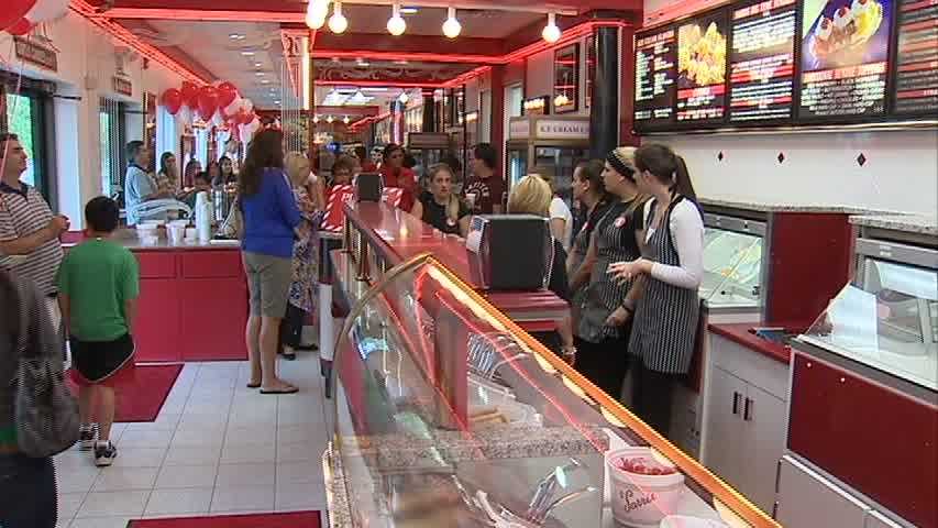 Sarris Candies ice cream parlor celebrates grand opening after fire