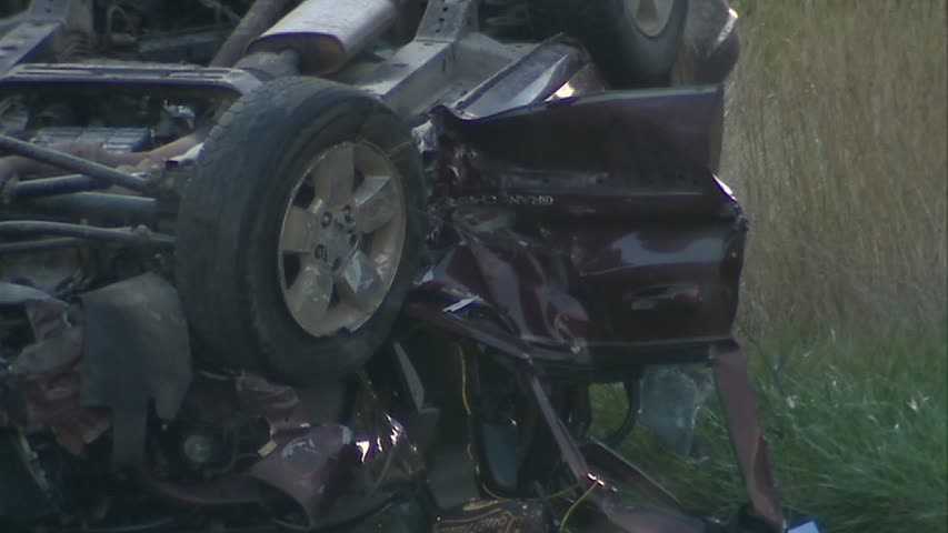 Joyriding teen's crash closes parkway for hours