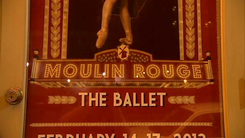 Photos Sally Wiggin Takes Stage On Opening Night Of Moulin Rouge