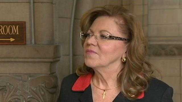 Ex-Justice Joan Orie Melvin, sister spared jail time