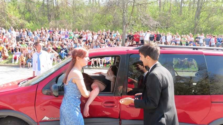 Photos: Mock DUI crash shows students dangers of drinking and driving