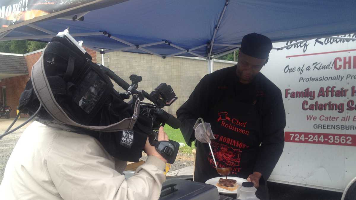 Chef Robinson reopens his popular BBQ business