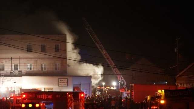 Photos: Roscoe apartment building fire