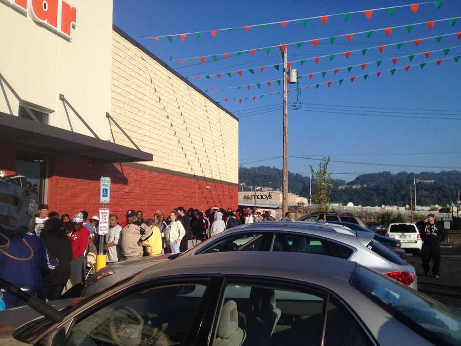 Photos: Bottom Dollar Food opens in Homestead