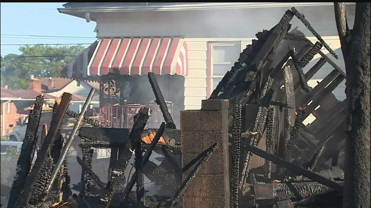 Photos: Fire destroys Washington house