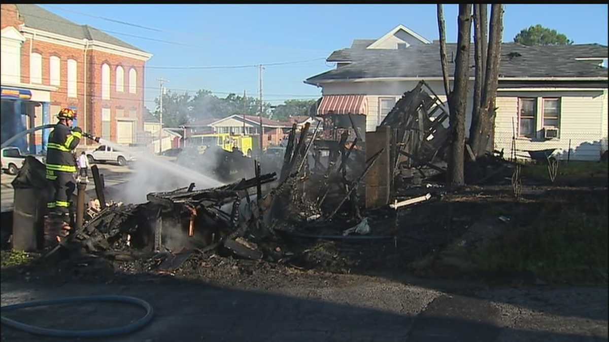 Photos: Fire destroys Washington house