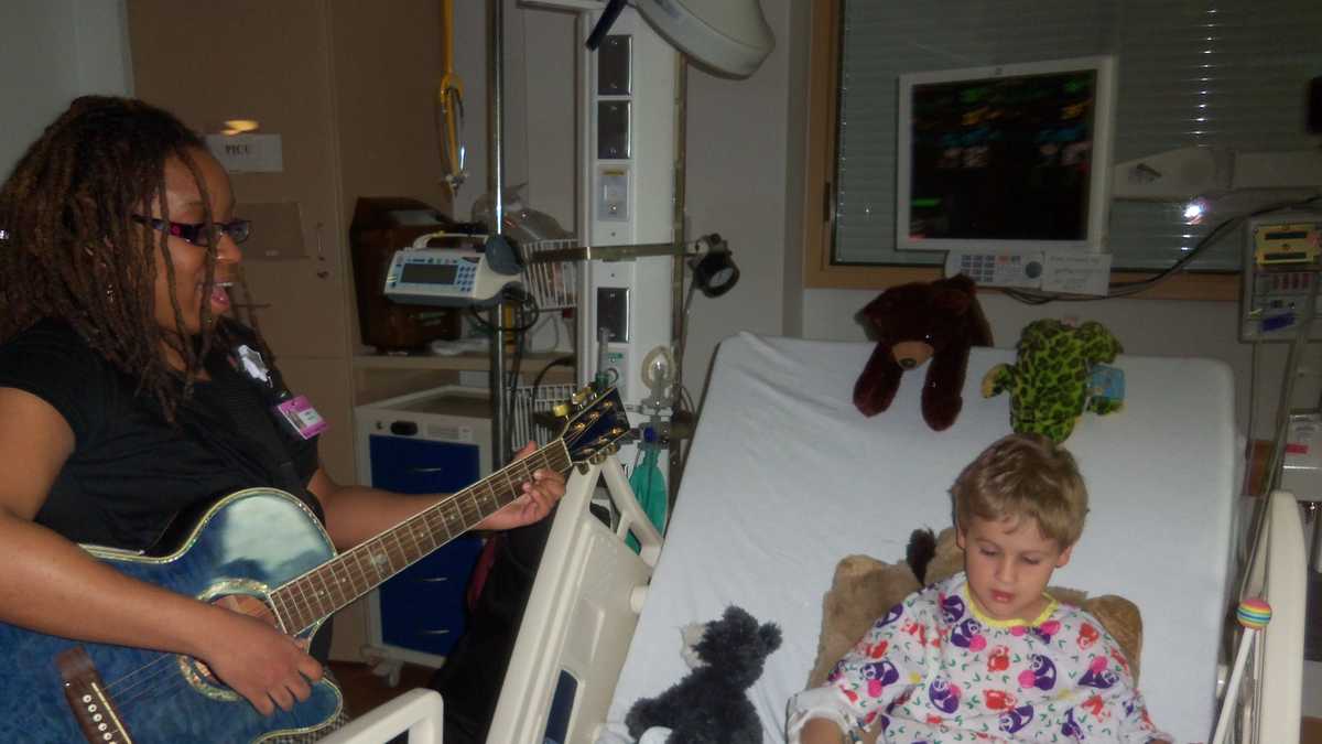 (Photos) Young boy with inoperable brain tumor with one wish