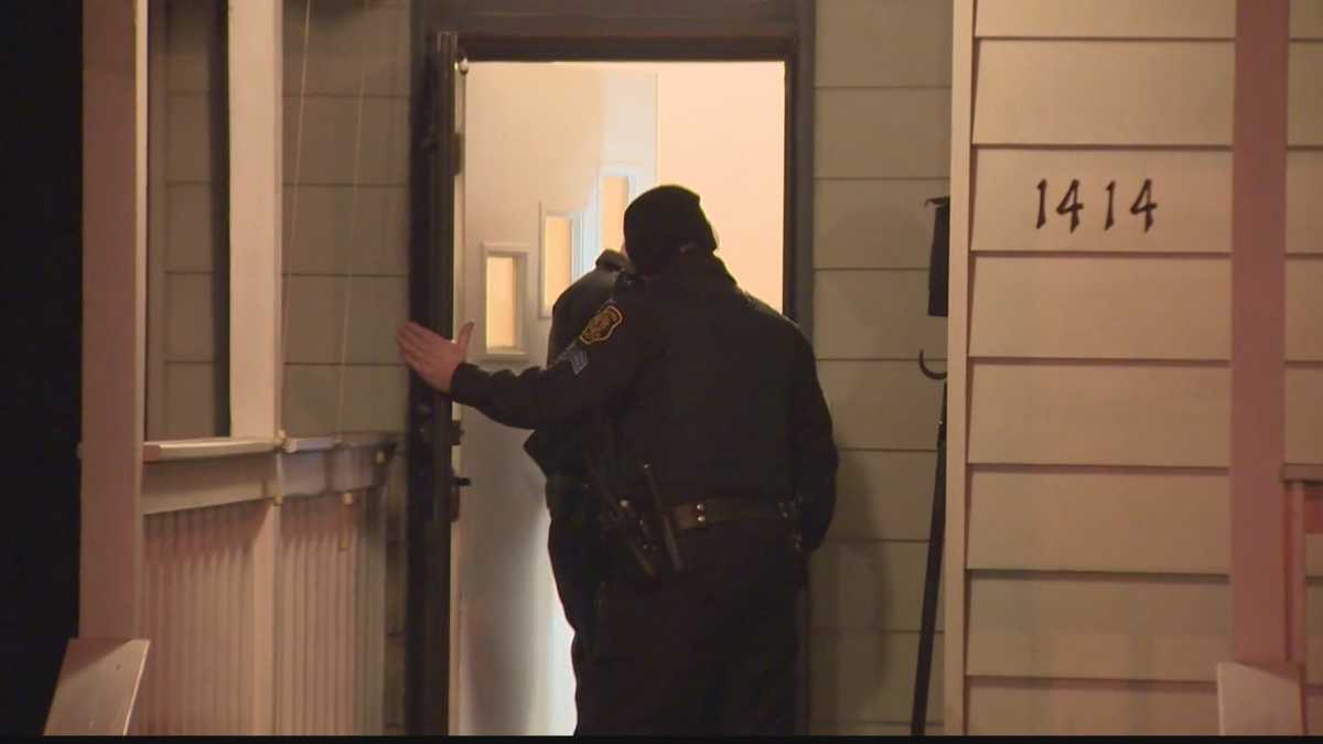 Police: Father shoots son in self-defense