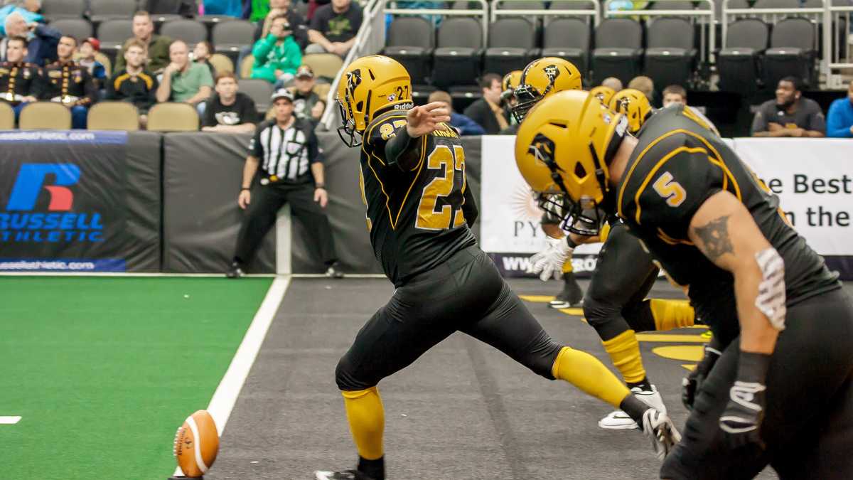 Game Photos: Pittsburgh Power hosting the Cleveland Gladiators