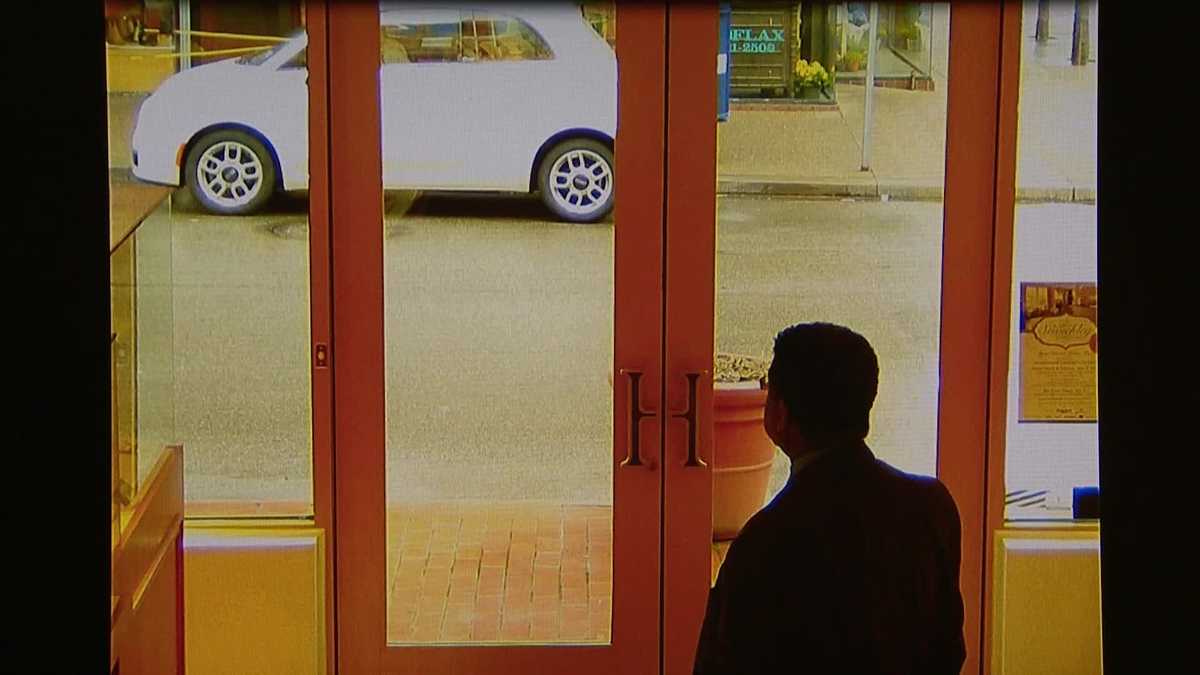 Photos: Jewelry store security guard stops Rite Aid shoplifter