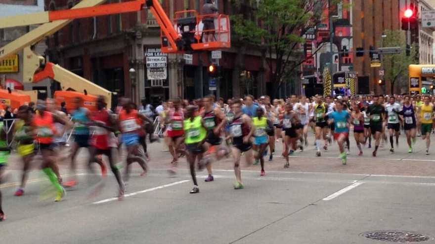 (PHOTOS) Pittsburgh Marathon