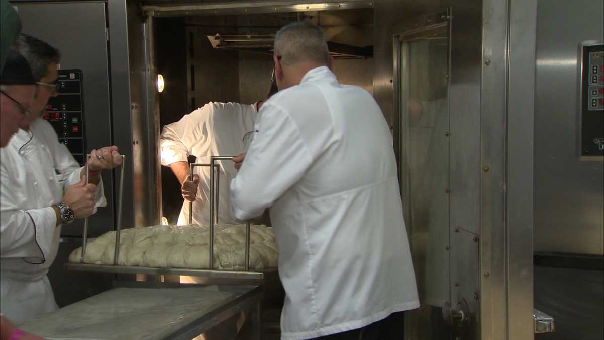 Giant pierogi sets world record in Pittsburgh