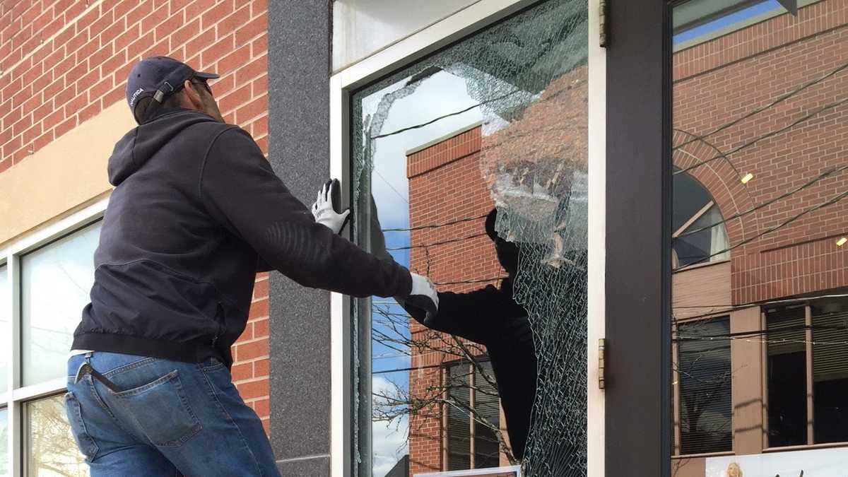Photos: Windows smashed, storefronts damaged by Shadyside vandals