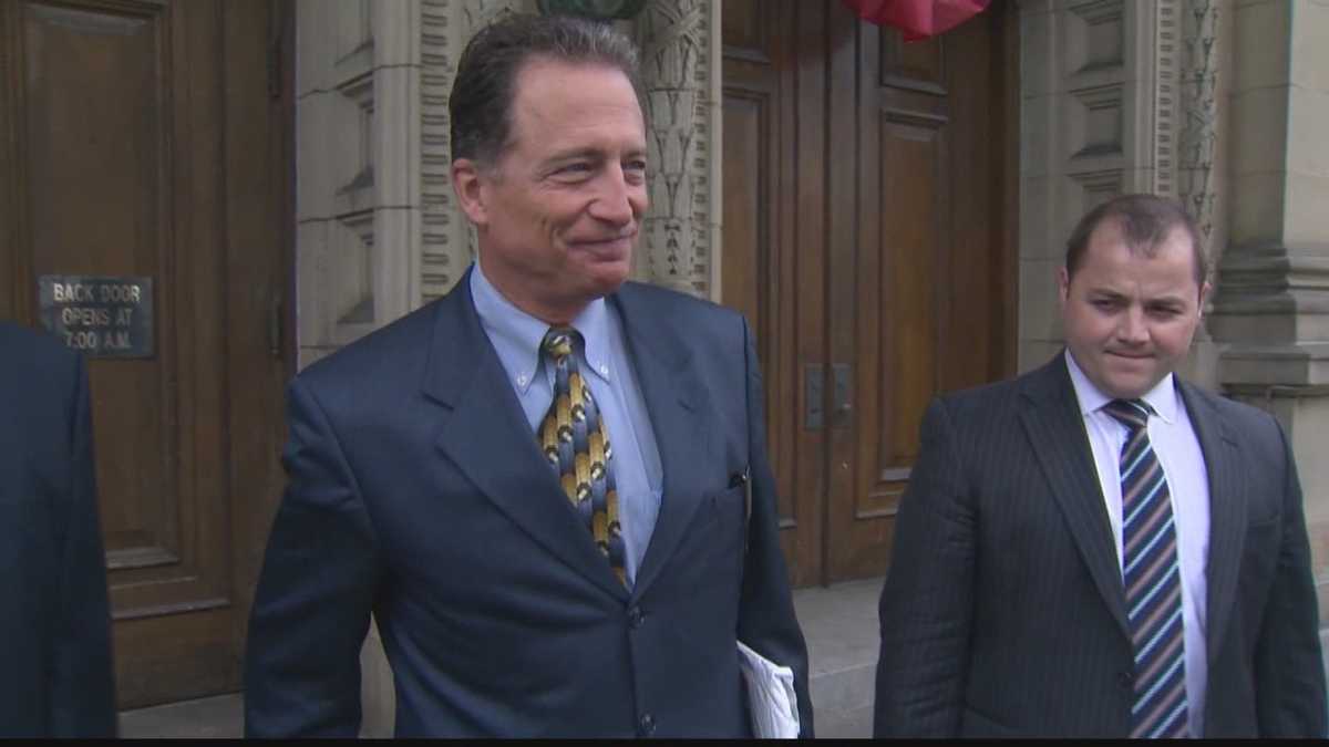 Ex-judge gets short jail term for taking coke from evidence