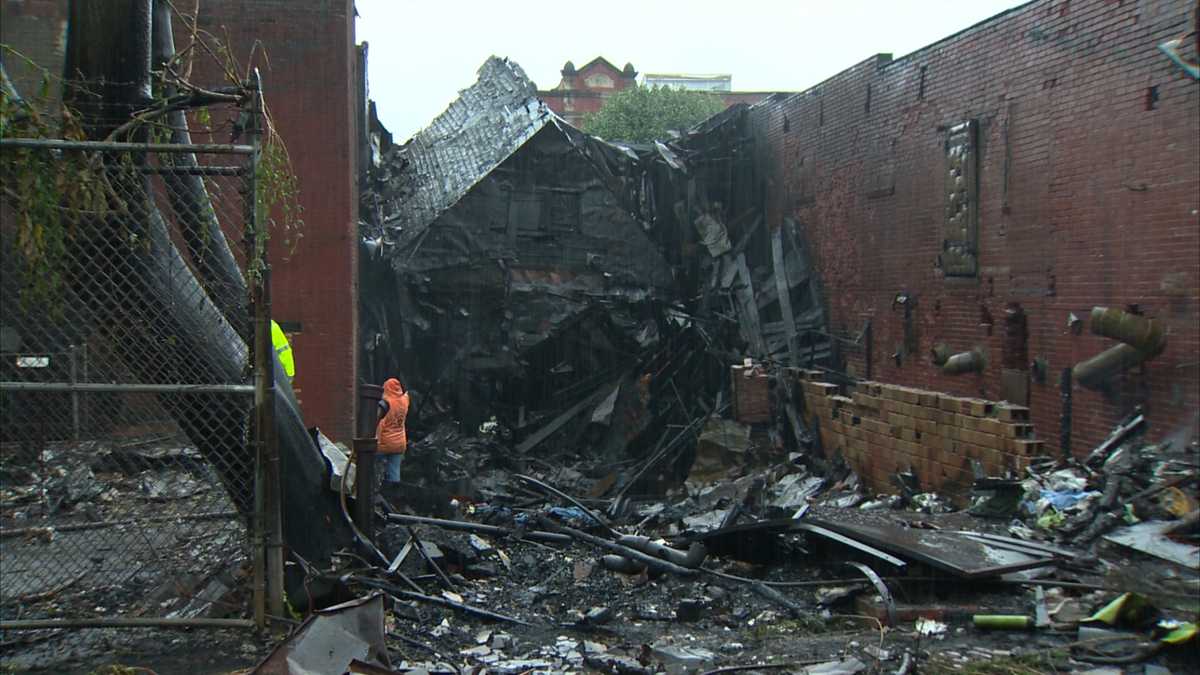 Photos: 3-alarm fire in Homestead business district