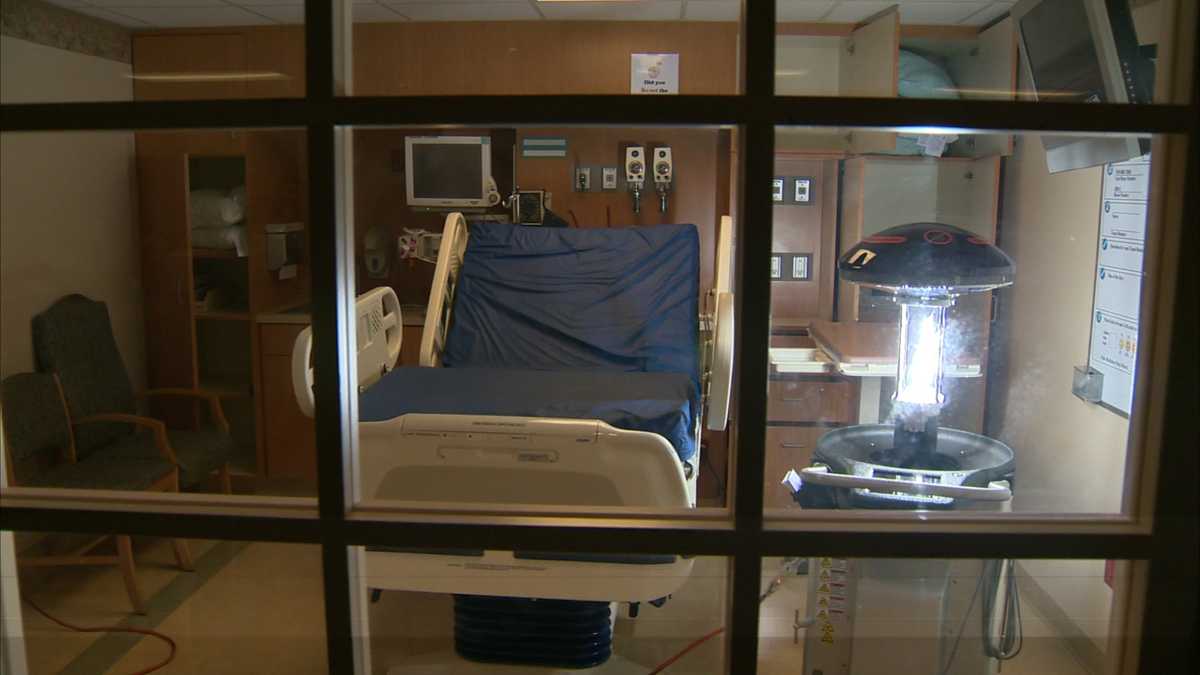 Disinfecting robot protects hospital patients against infection