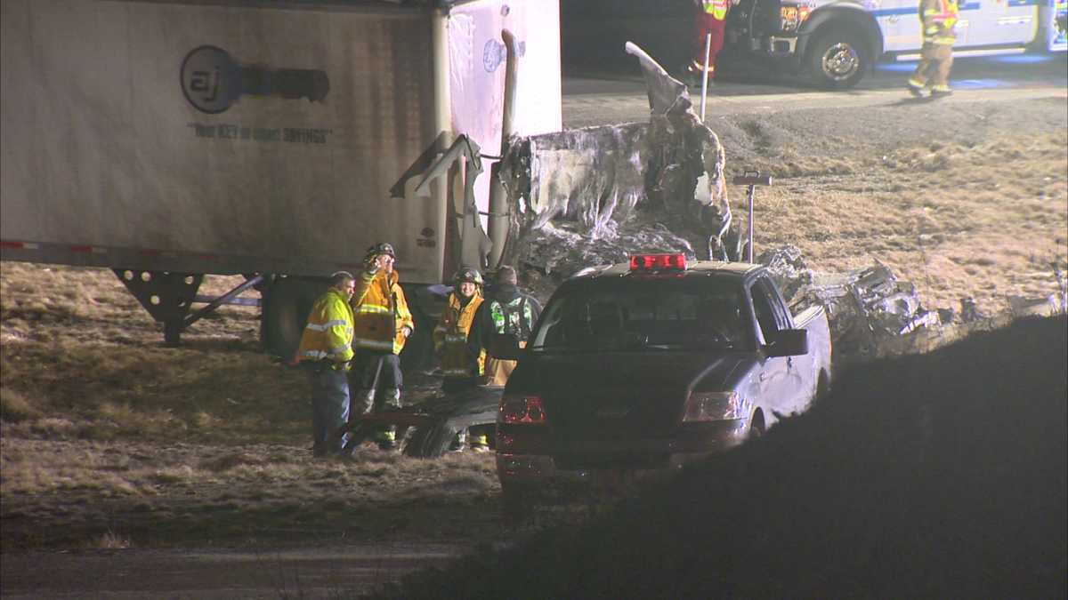 2 killed in fiery crash on Route 22