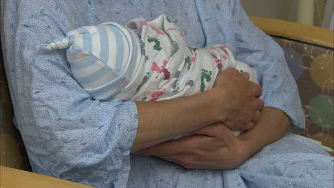 Human touch of Cuddler program helps Pittsburgh's heroin-addicted babies