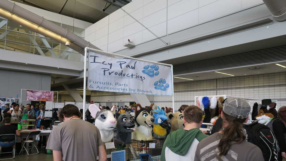 PHOTOS: Day 1 inside the Furry Convention