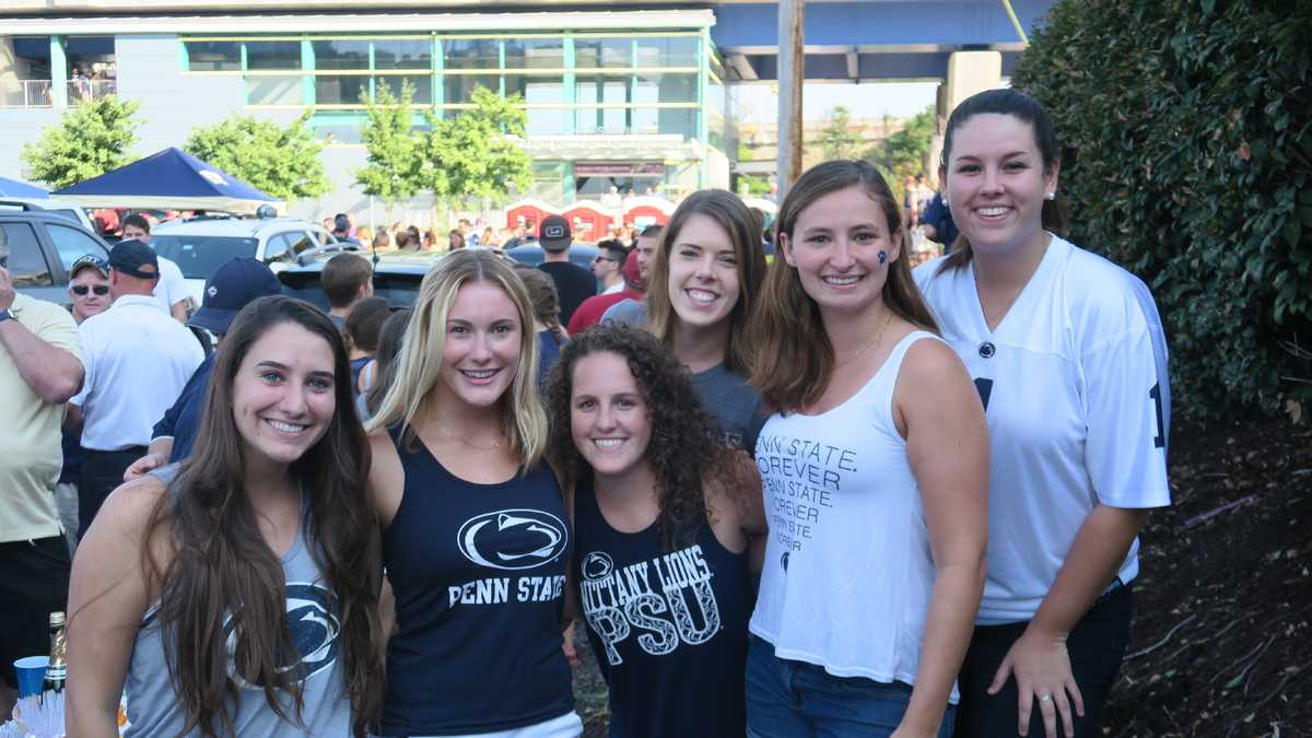 Photos: Early morning tailgates for Pitt and Penn State fans