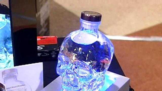 Ghostbusters Star Promotes Vodka At Shadyside Store