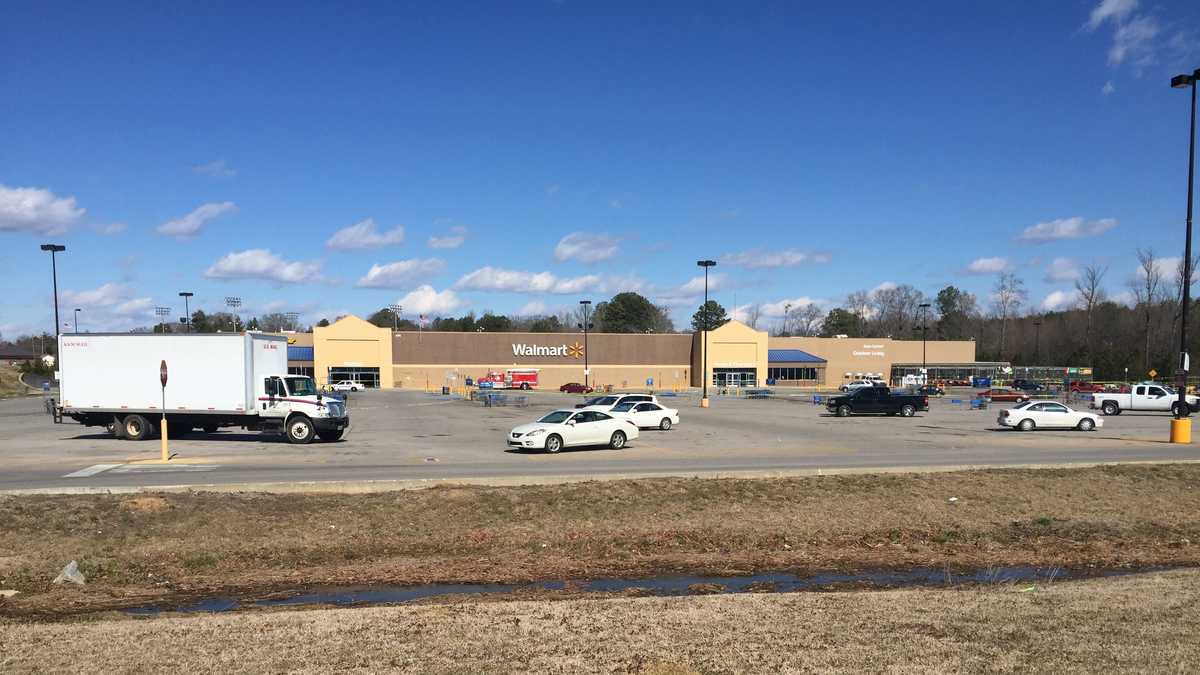 Sumiton Walmart evacuated due to possible gas leak in bakery