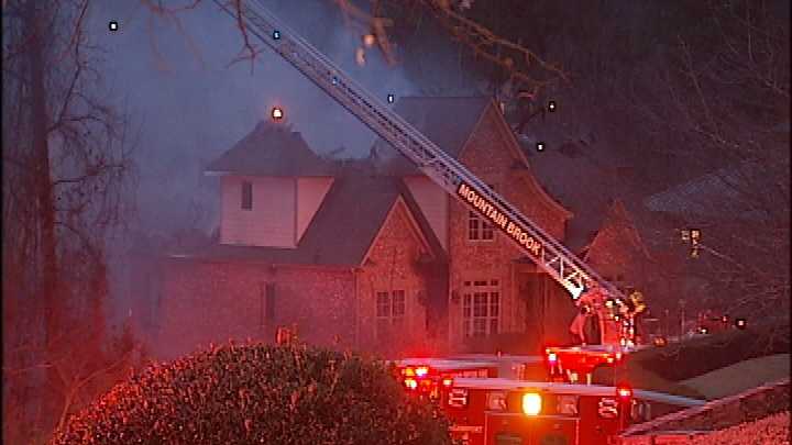Fire destroys Mountain Brook home