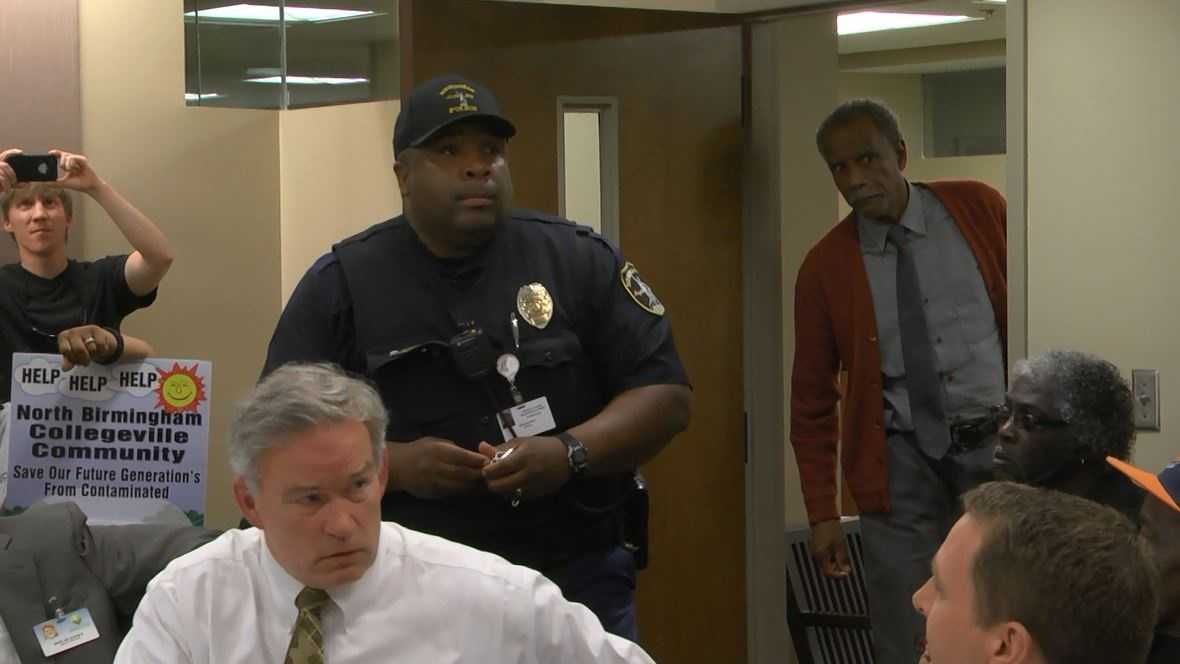 Fight over Tarrant plant emissions