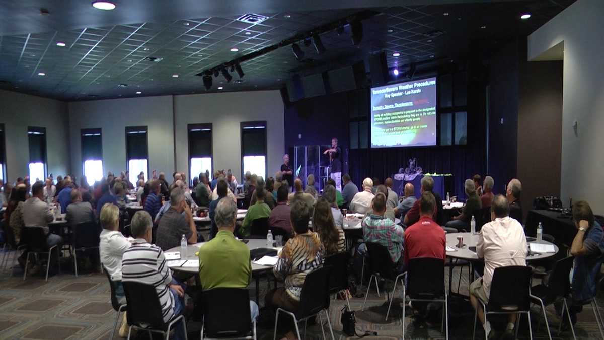 Local churches discuss emergency response options