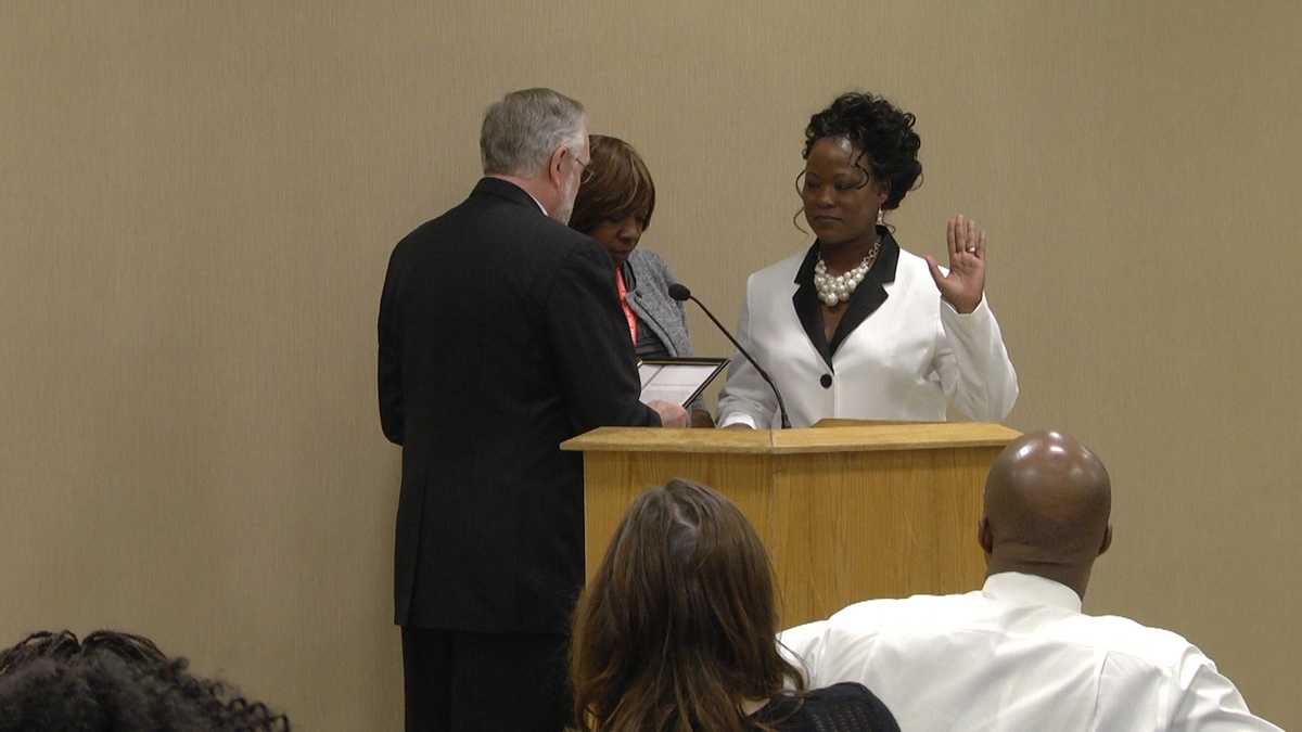 Northport welcomes first African-American female postmaster
