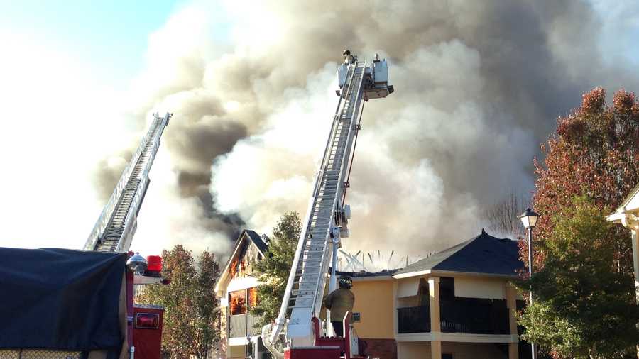 Firefighters battling Parc at Hoover apartment blaze