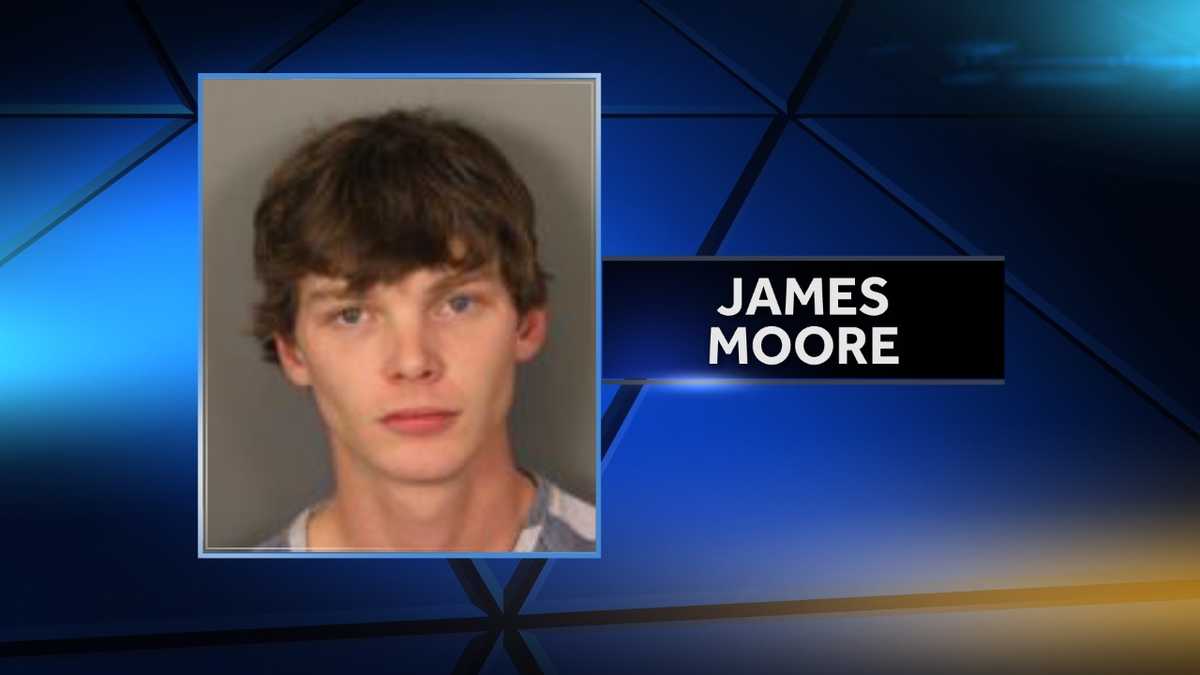 Jefferson County deputy stops burglary