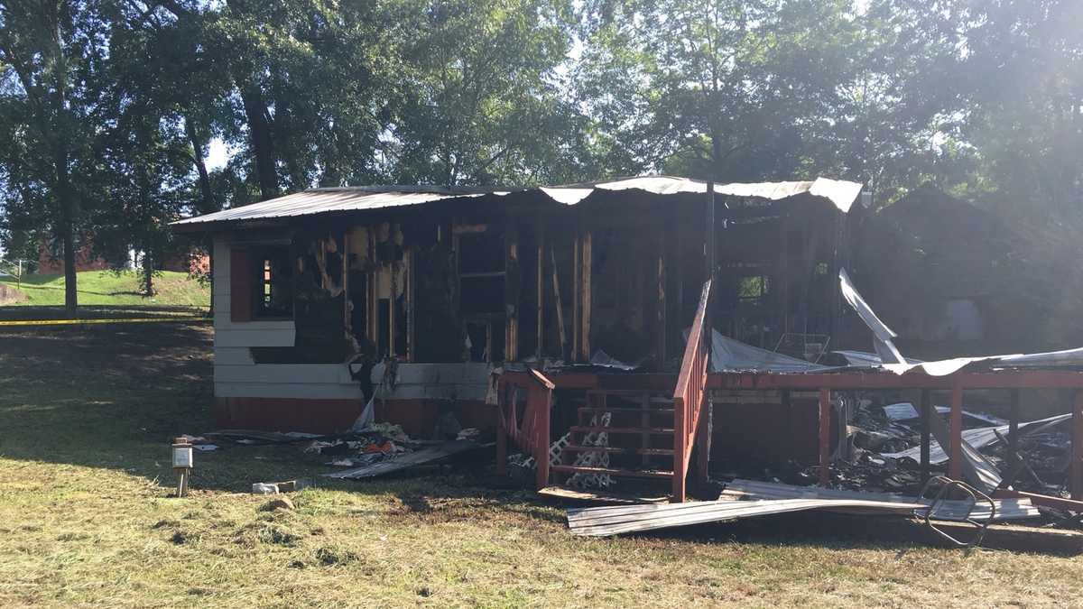 Two early morning house fires reported in Dora